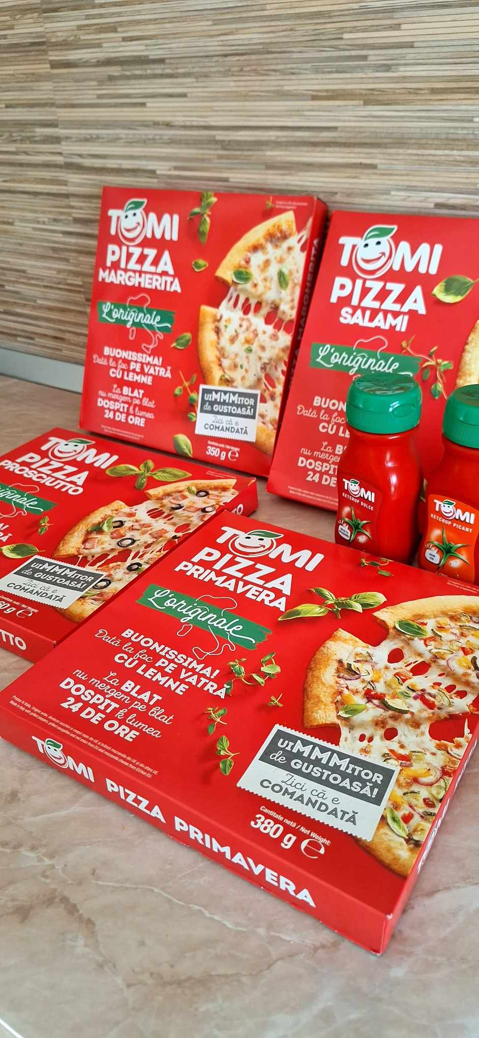 Pizza de zici ca e comandata - SavoareInBucatarie.ro